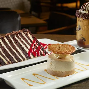 Atlanta Marriott Marquis Hotel | UPDATED FOR 2026 | luxury-hotels ...